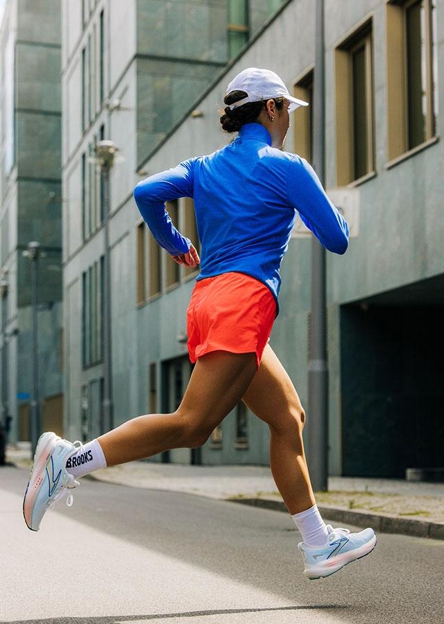 Drop in running shoes - what is it and how to choose the right one?